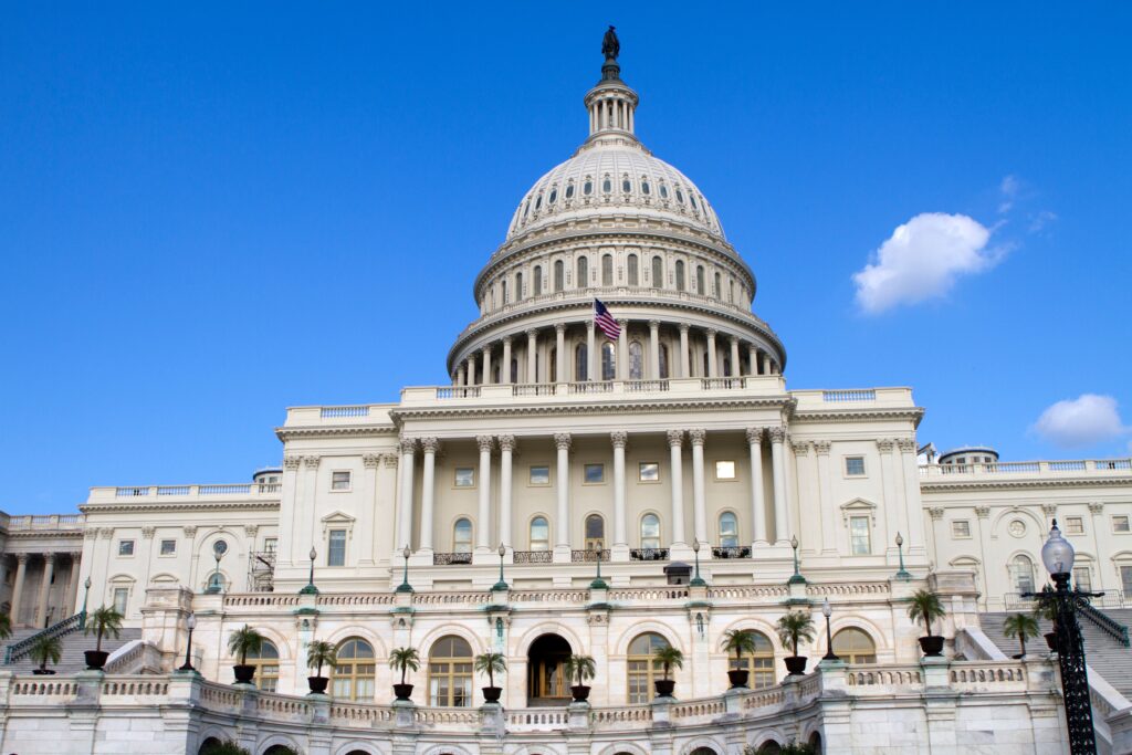 Mitch Mcconnell Se Vraća U Senat Nakon Trogodišnjeg Odsustva Pressrs